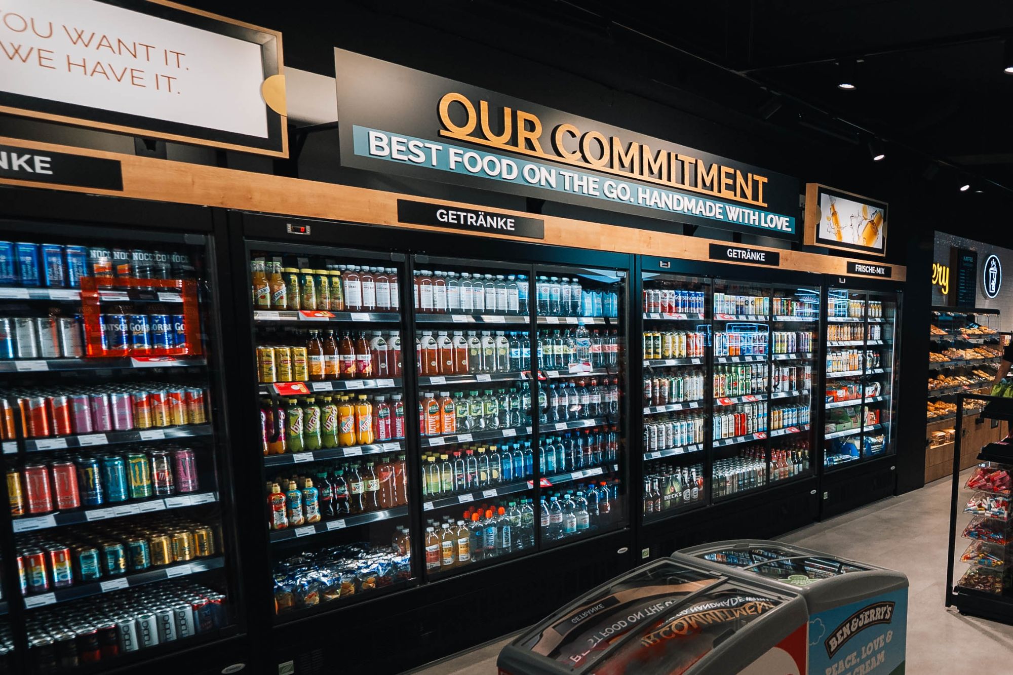 avec store opens in Hamburg: Valora sets new standards for convenience ...